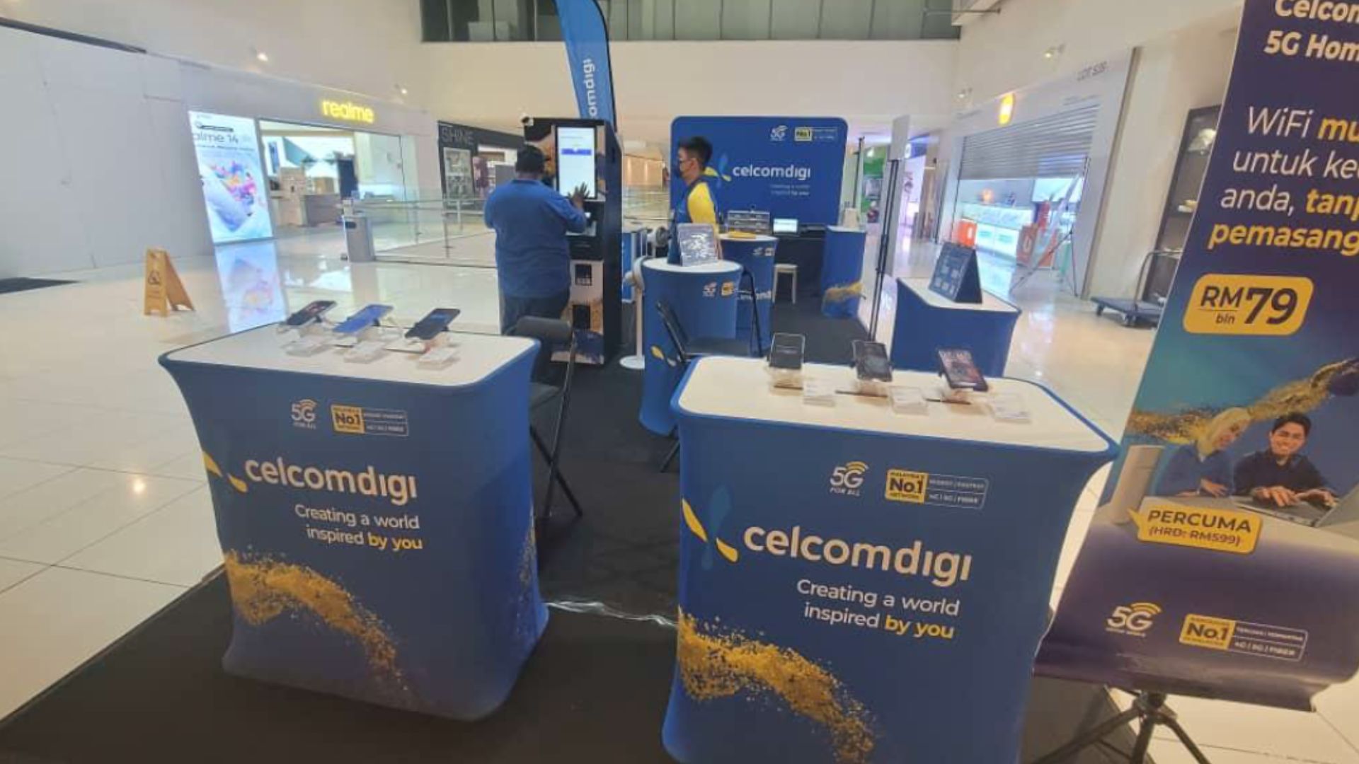 CelcomDigi - Klang Parade Mall