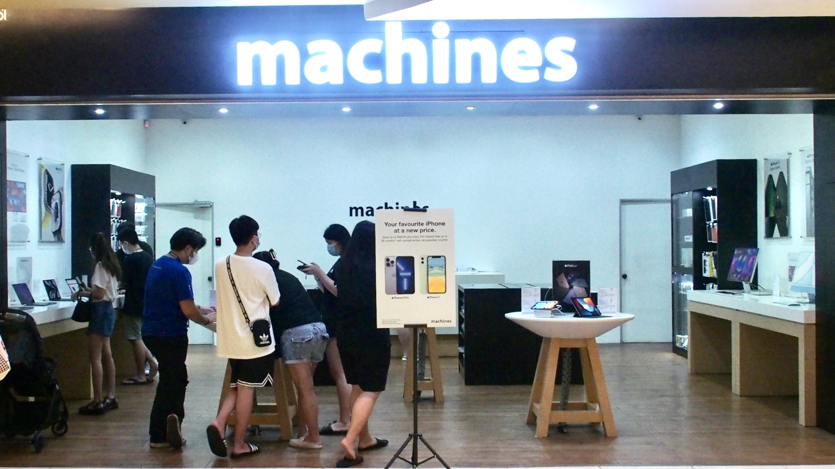 Machines - Klang Parade Mall